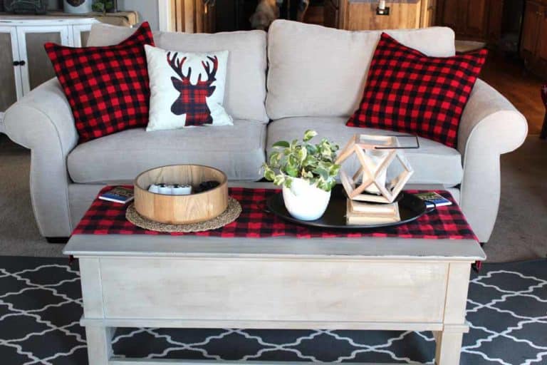 Banner with Burlap and Buffalo Check ⋆ Love Our Real Life