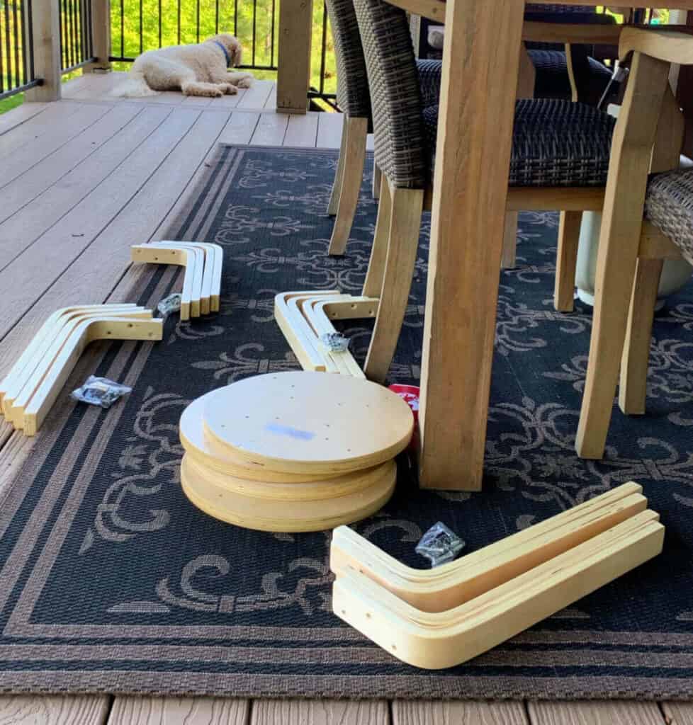 Paint Dipped Bar Stools: The Cheater Method ⋆ Love Our Real Life