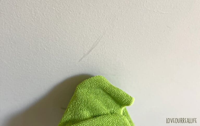 How to Clean Painted Bathroom Walls - 8 Simple Tips ⋆ Love Our Real Life